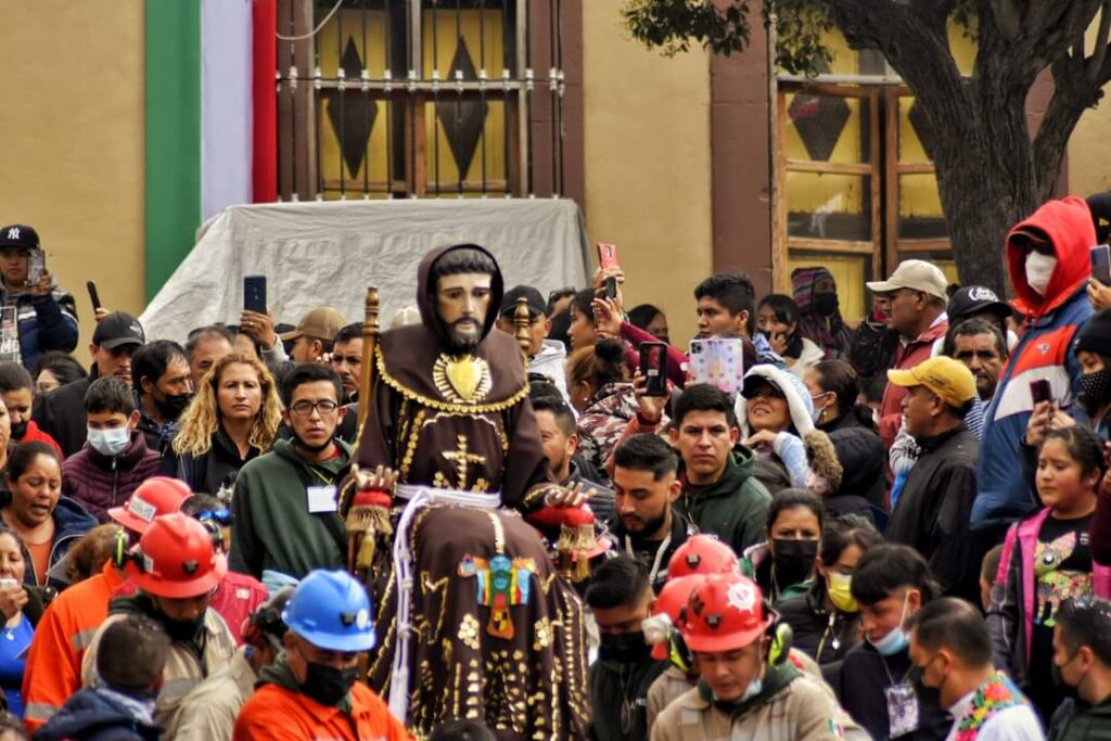 Regresa la devoción a San Francisco a calles de Real de Catorce