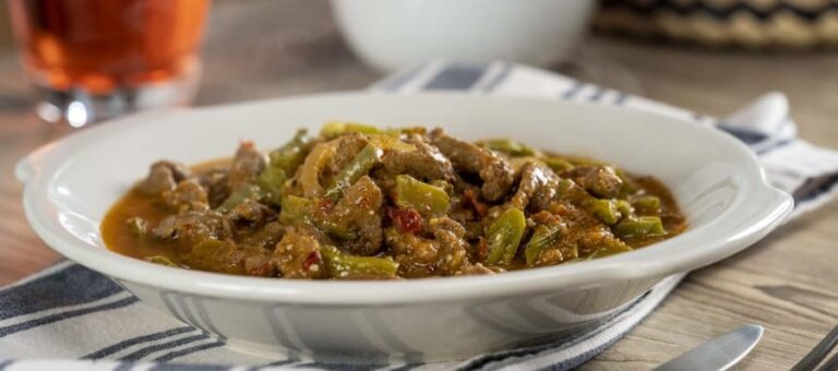 Nopales con bistec, un clásico de la cocina mexicana